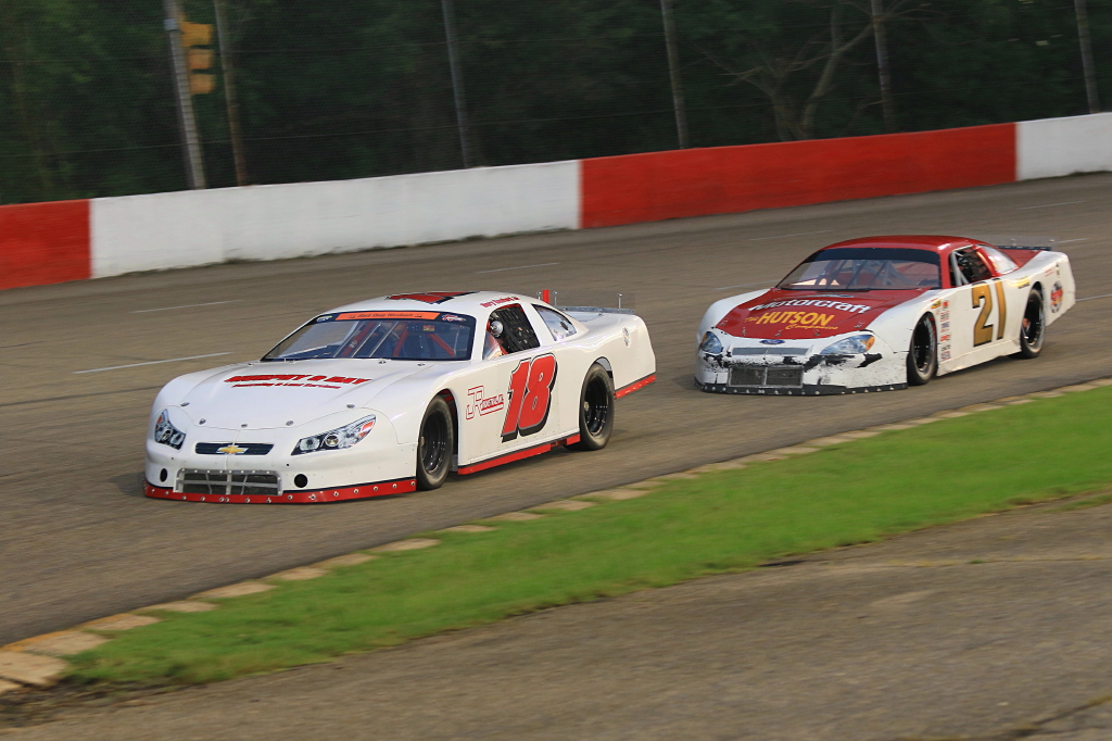 OUTLAWS invade MMS – Montgomery Motor Speedway