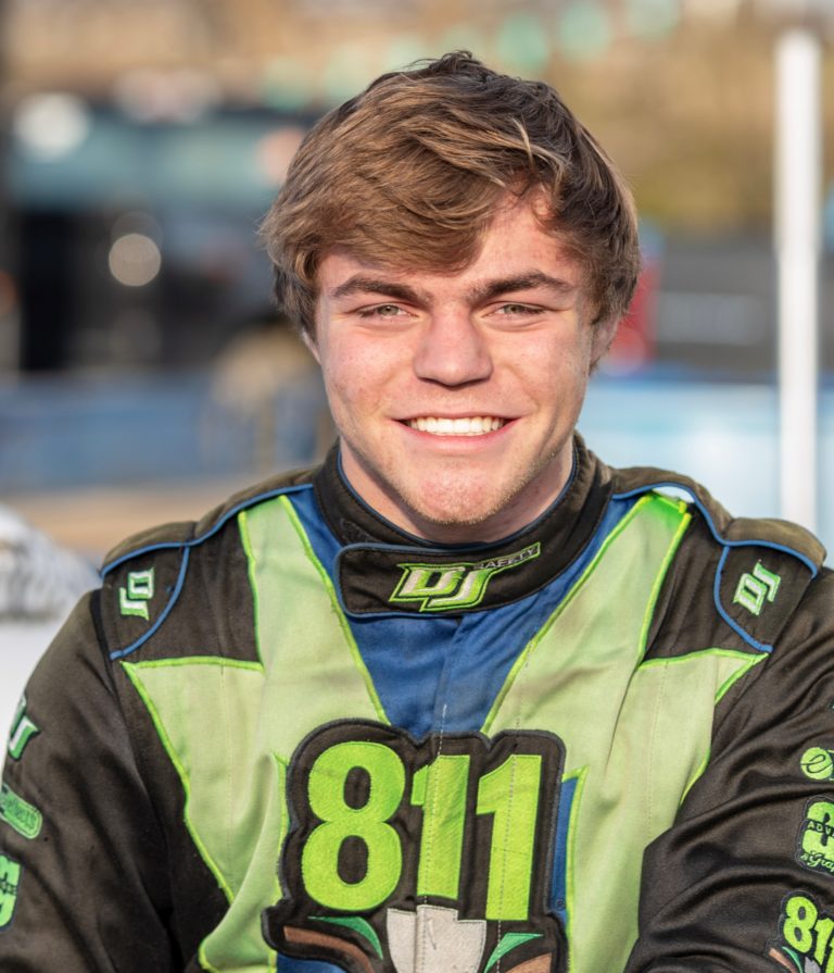 Hunter Wright #29 on the “HUNT” – Montgomery Motor Speedway