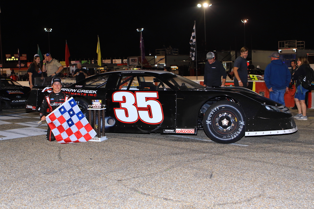 Spring Explosion ends in FIREWORKS Finish! – Montgomery Motor Speedway