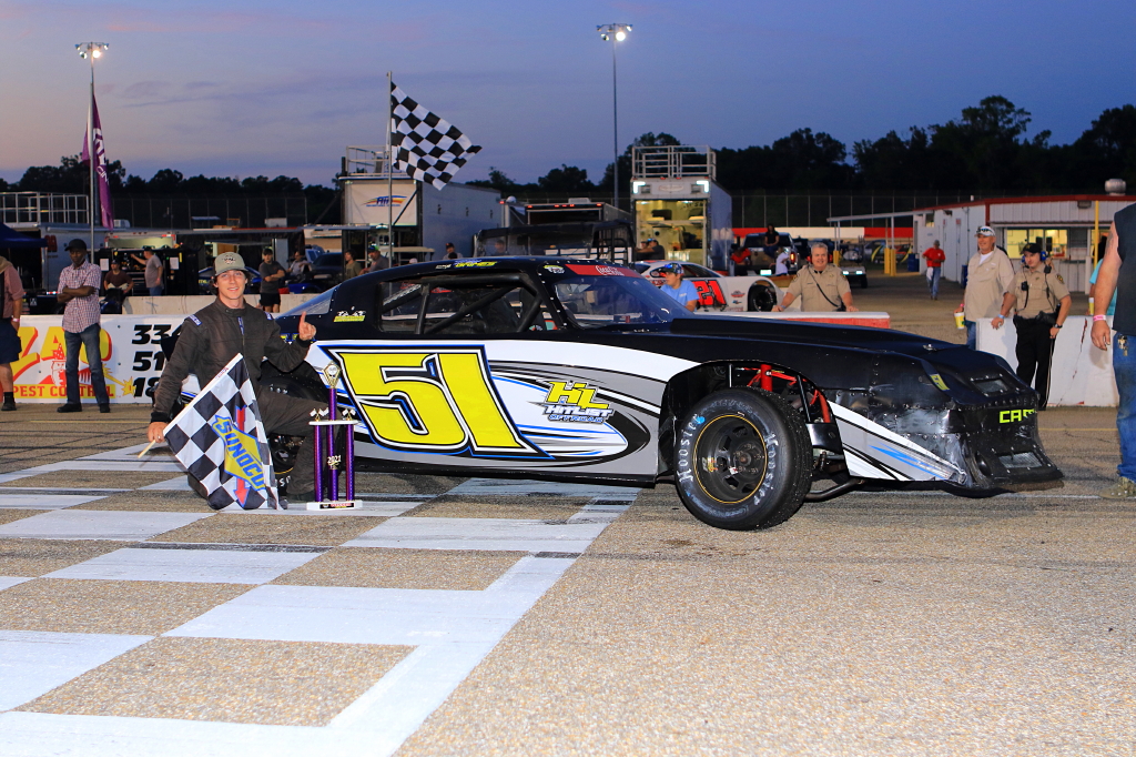 Picture Gallery from Hauling Asphalt event – Montgomery Motor Speedway