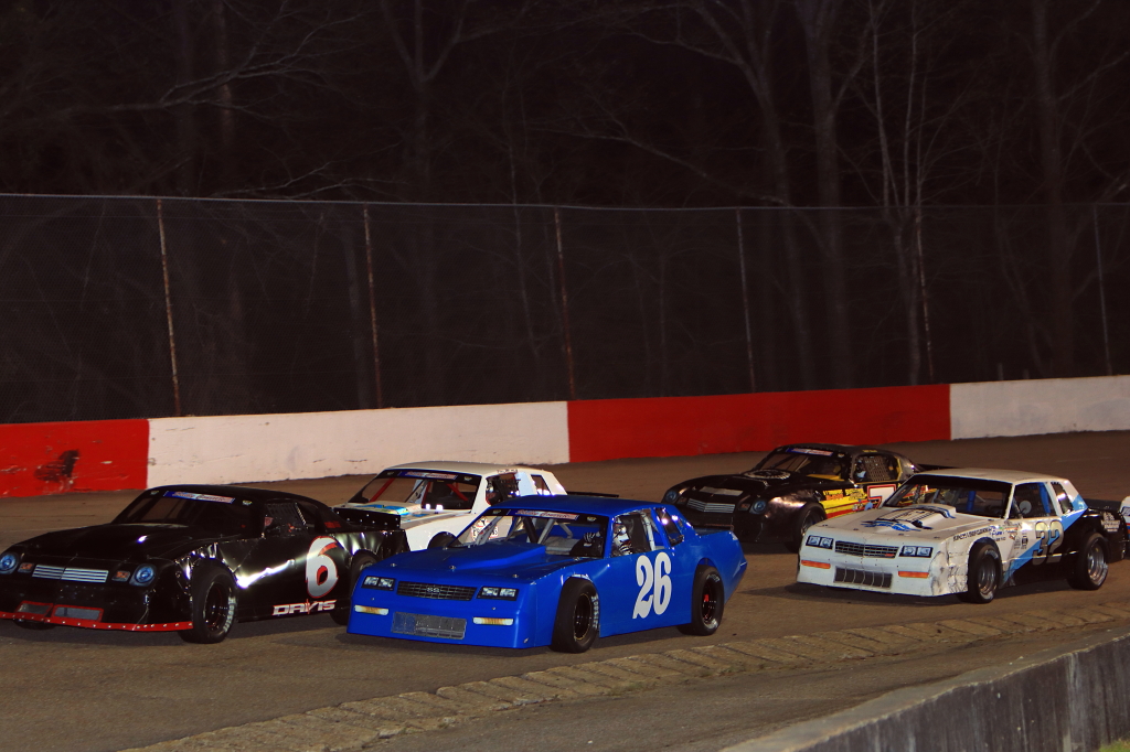 A Night to Remember: The Hunt for the BEAR! – Montgomery Motor Speedway